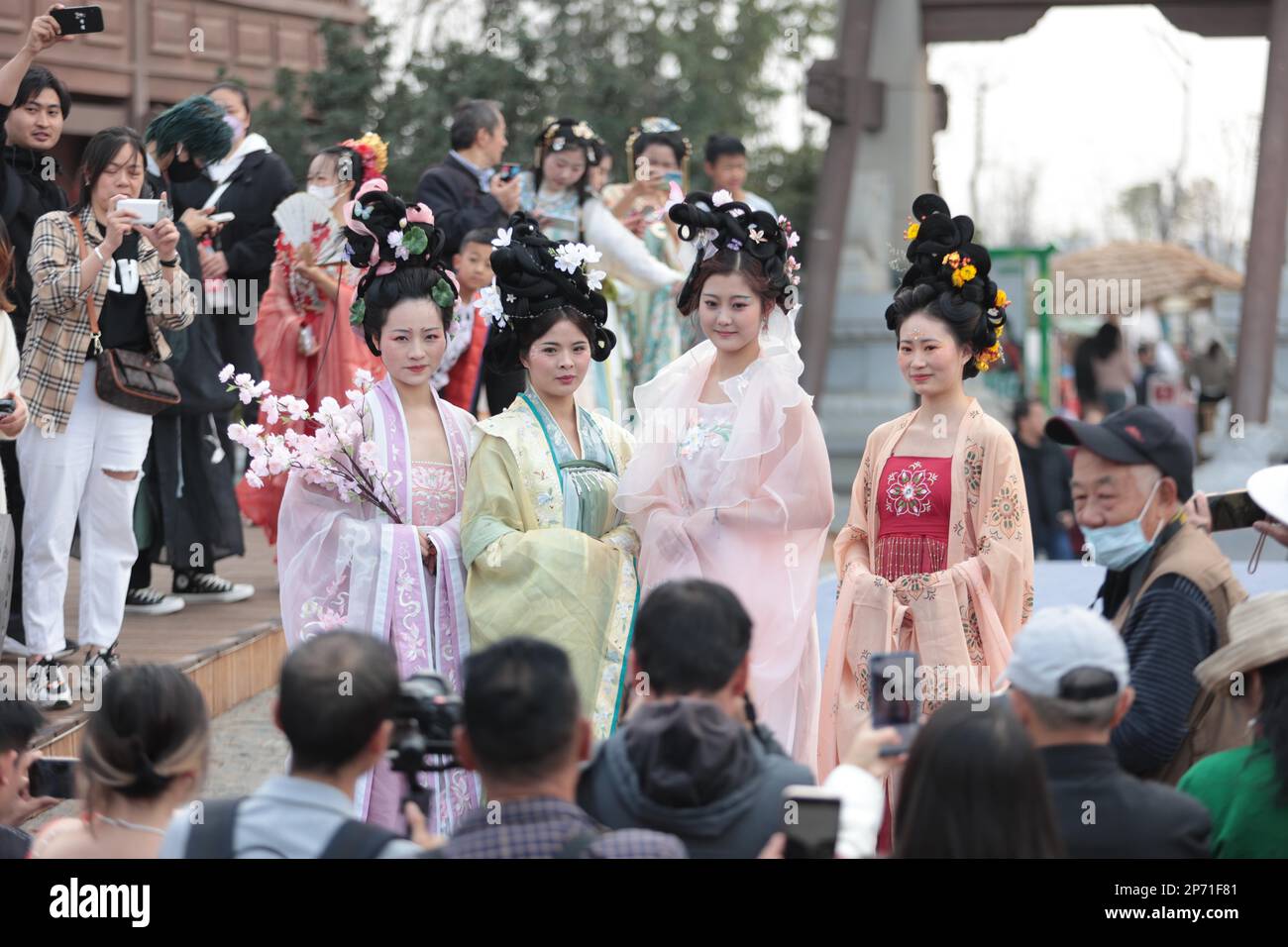 People wear hanfu at the 8th Flower Festival in Kunming City, southwest ...