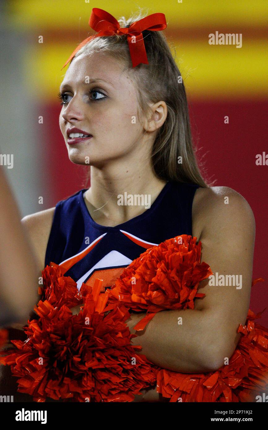 September 17, 2011: Syracuse Orange cheerleader in action against the ...