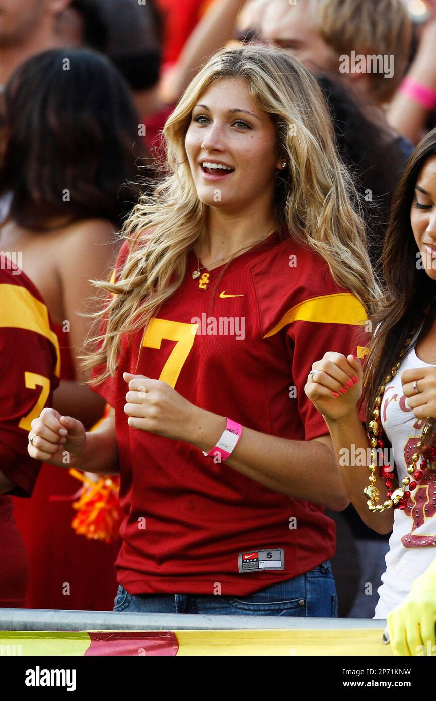 September 17, 2011: USC Trojans fan in action against the Syracuse ...