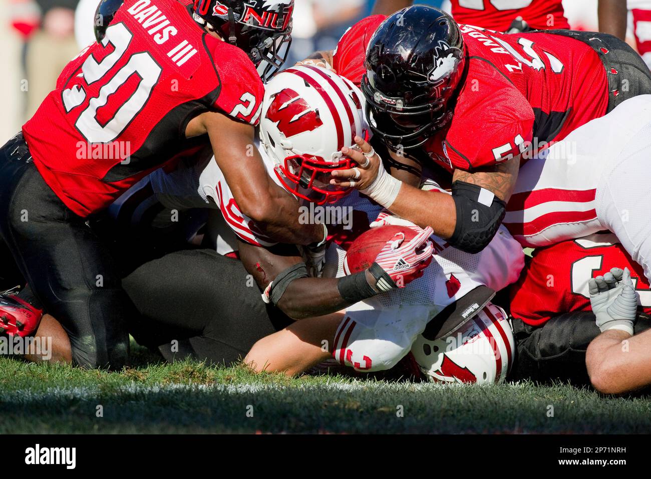 Wisconsin Badgers running back Montee Ball (28) scores a touchdown ...