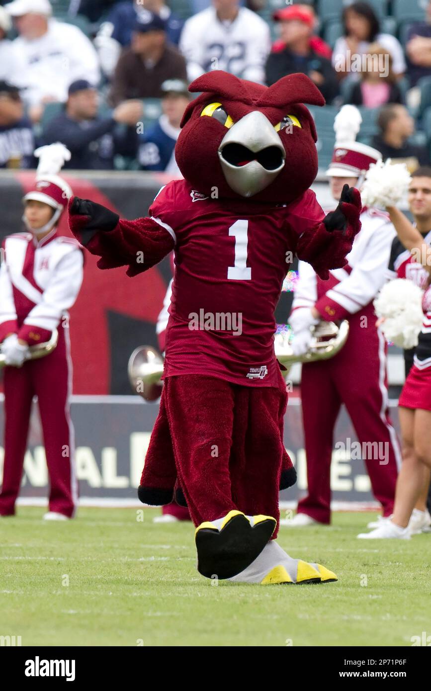 September 17, 2011: Temple Owls mascot, Hooter, in action during the ...