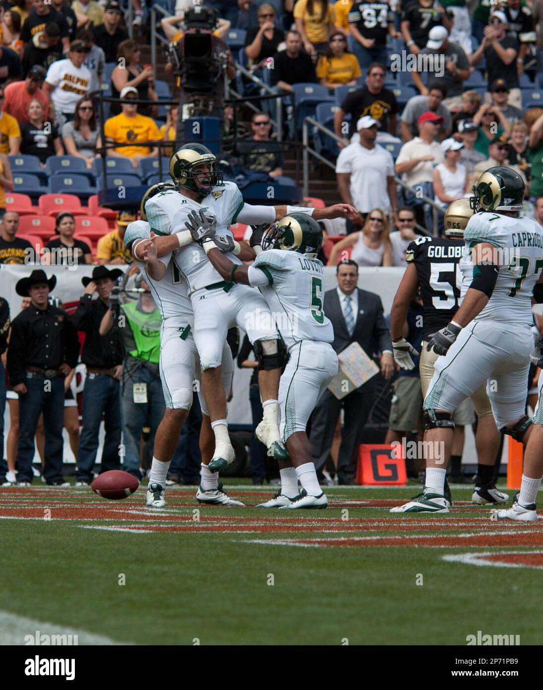 Colorado State Quarterback Pete Thomas celebrates his first quarter ...