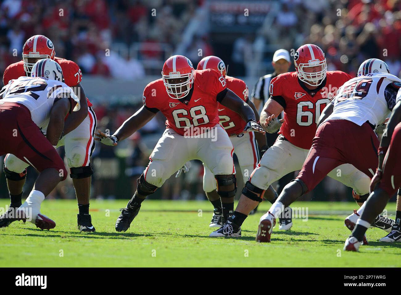 Georgia Bulldogs guard Chris Burnette (68) looks to block during an ...