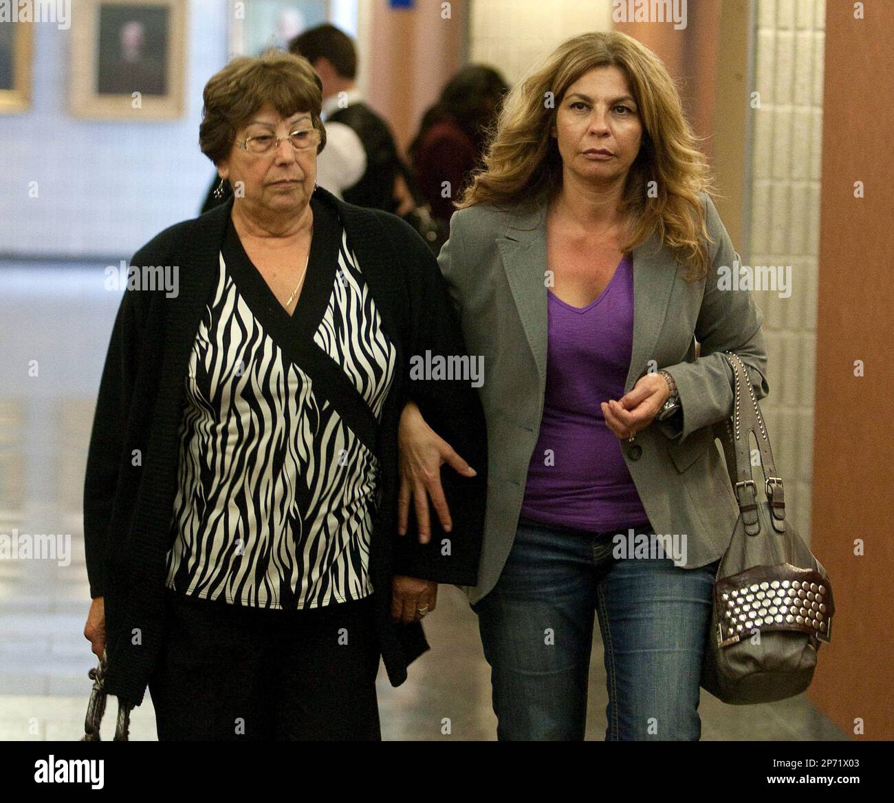 Ida Gatti, left mother of the late former boxing champion Arturo Gatti ...