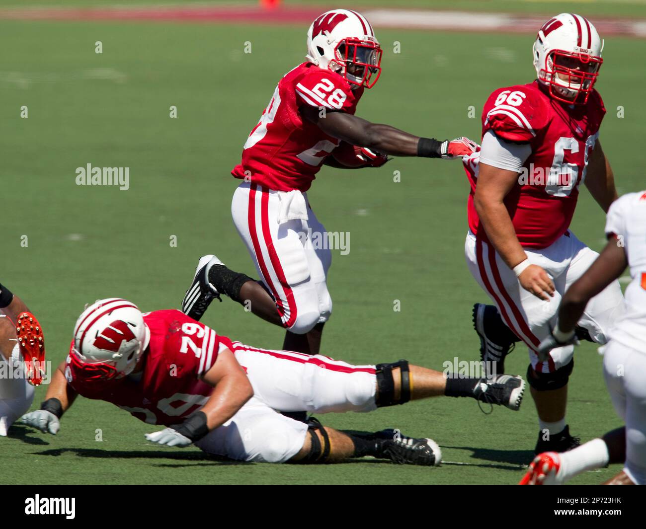Wisconsin Badgers running back Montee Ball (28) carries the ball during ...