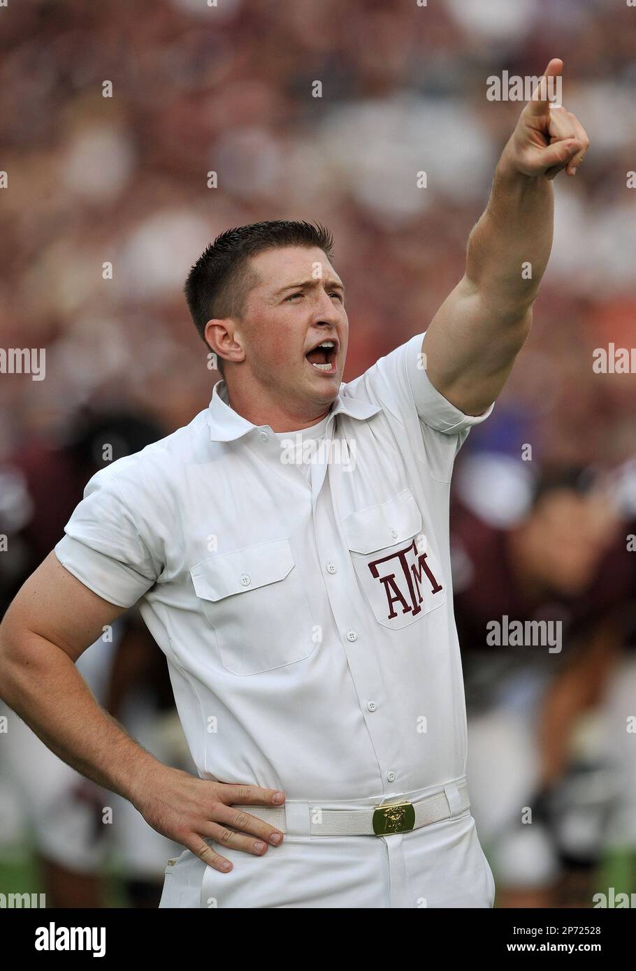 September 04, 2011:Texas A&M Aggies Yellers singing the Aggie war hymn ...