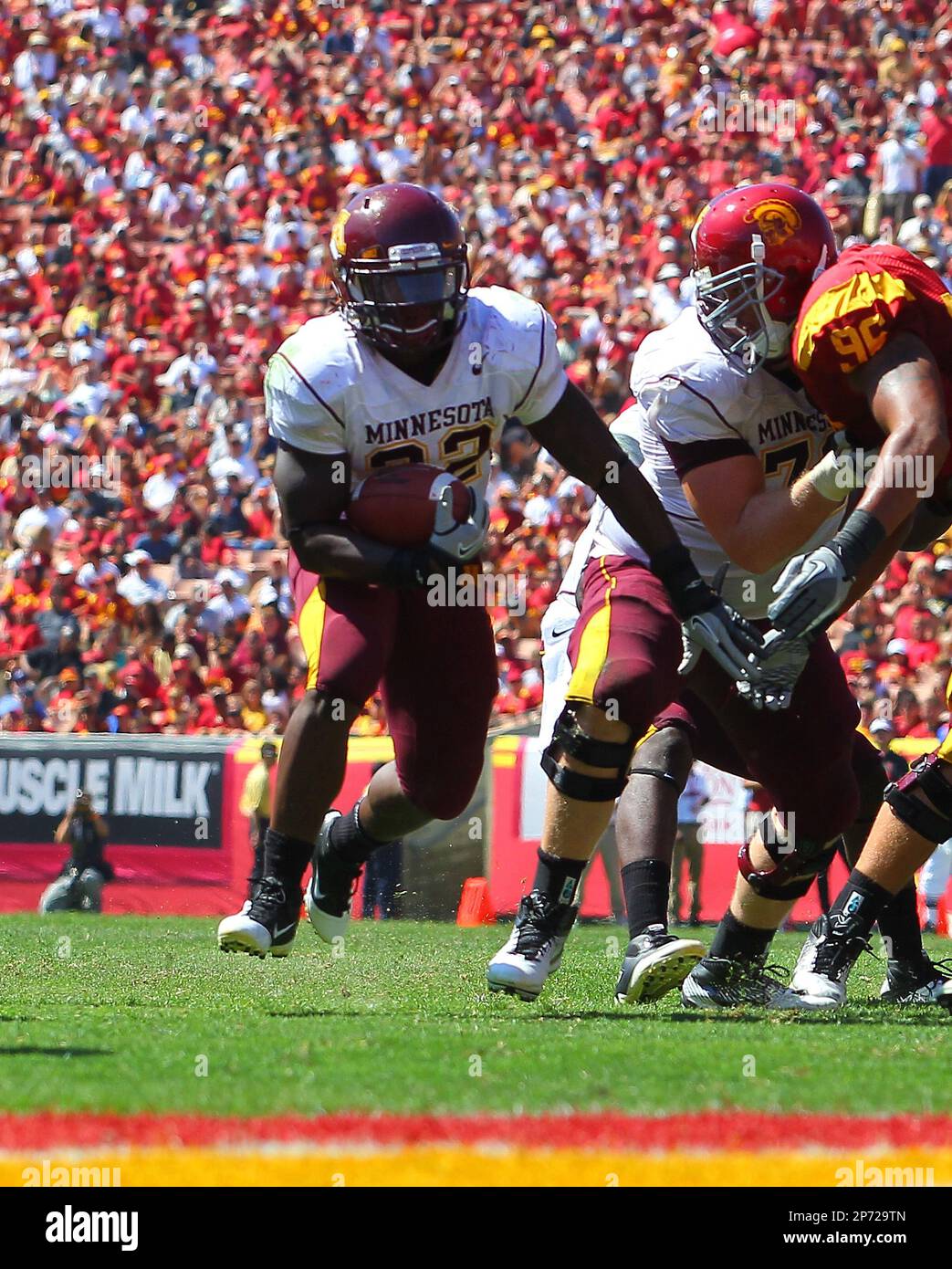 Minnesota running back Duane Bennett during their NCAA college football ...