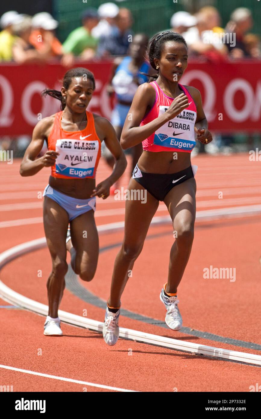 Ethiopian distance runners Tirunesh Dibaba and Wude Ayalew compete in ...