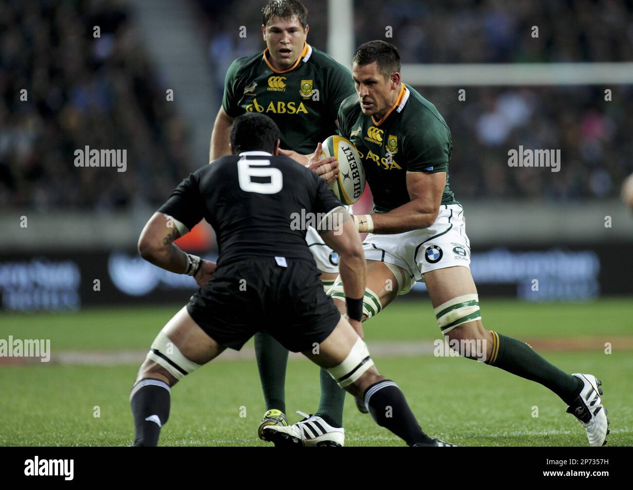 Jerome Kaino of the All Blacks left with Willem Alberts of the ...