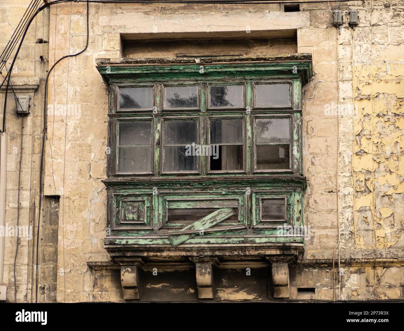 Run down property, Valletta, Malta Stock Photo - Alamy
