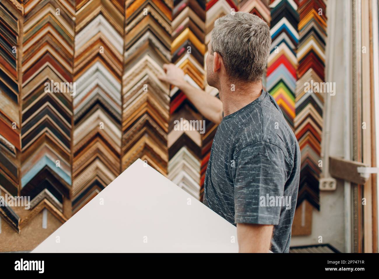 Framing Workshop. Choose and check try test baguette handmade picture ...