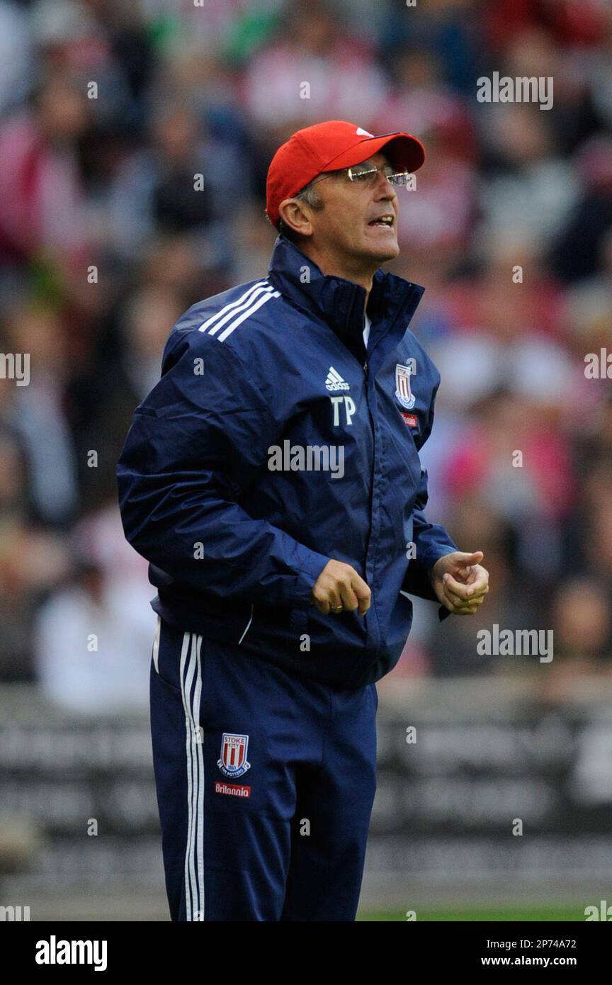 Tony Pullis manager of Stoke City..UEFA Europa League Qualifying..Stoke ...