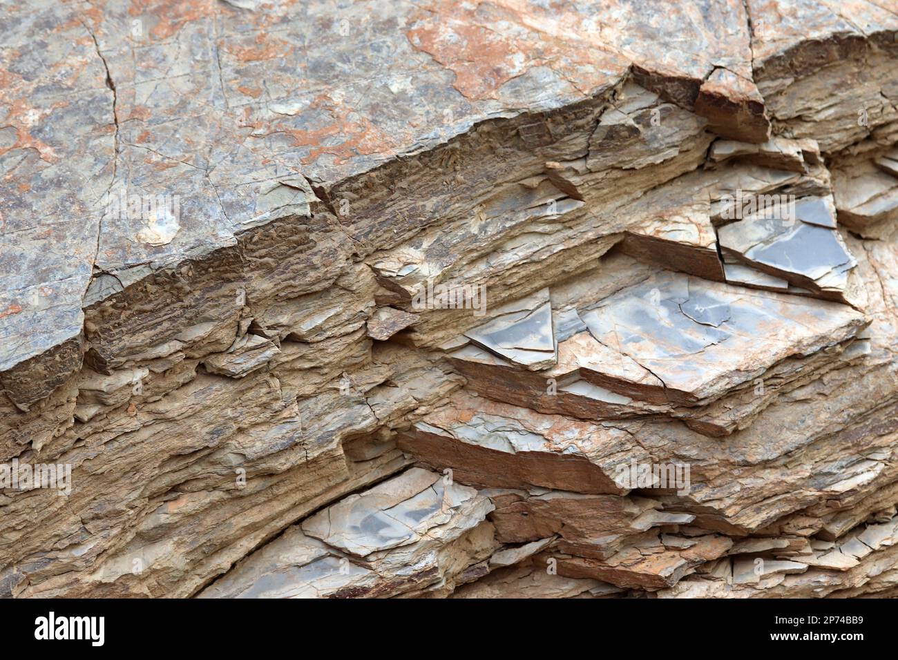 Crumbled rock surface. Texture background Stock Photo - Alamy