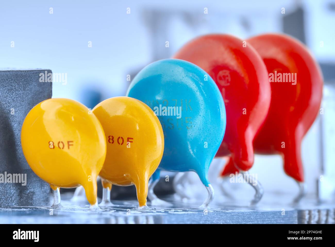 Electronic transistor hi-res stock photography and images - Alamy