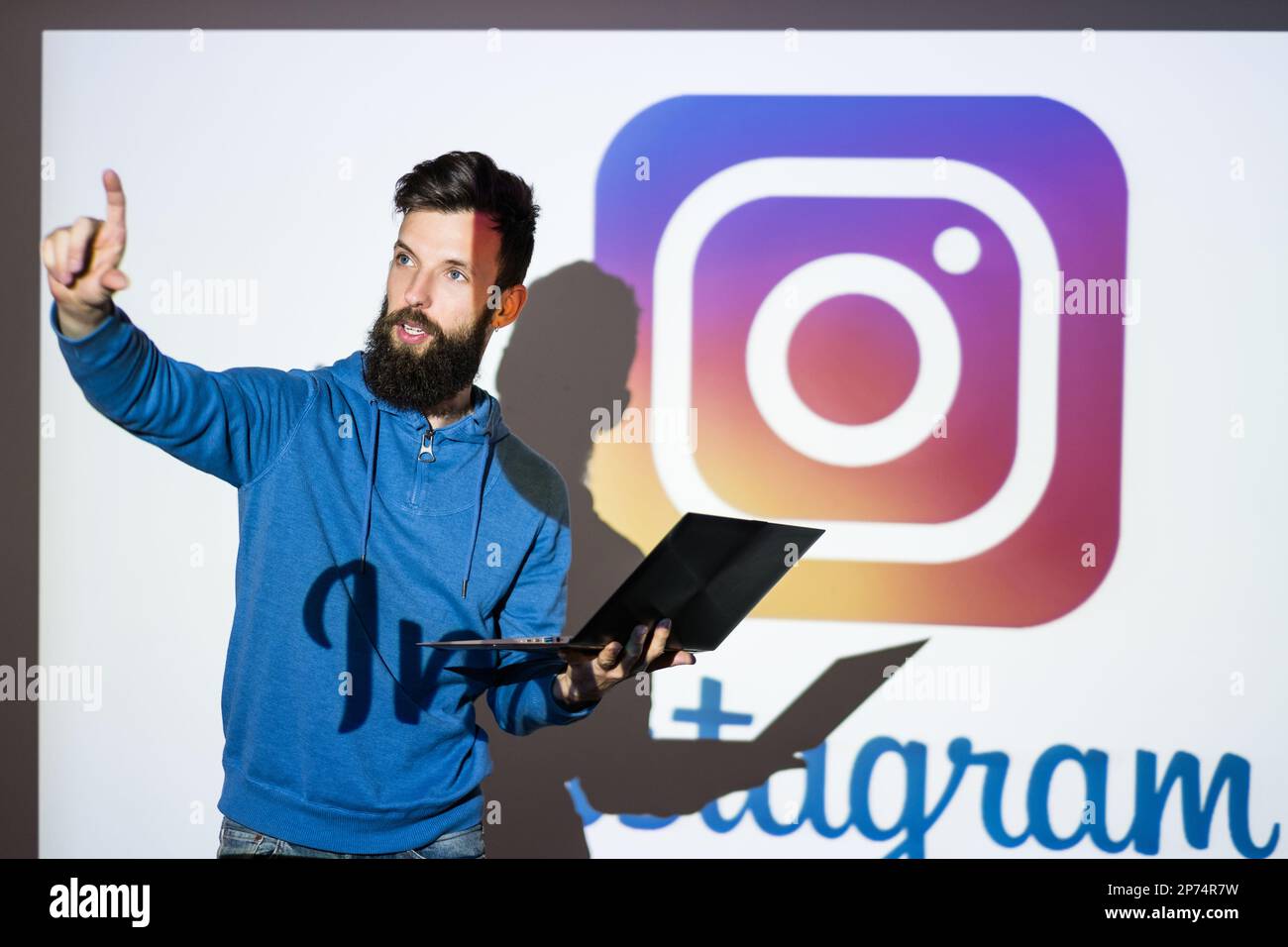 instagram social network photo sharing online Stock Photo - Alamy