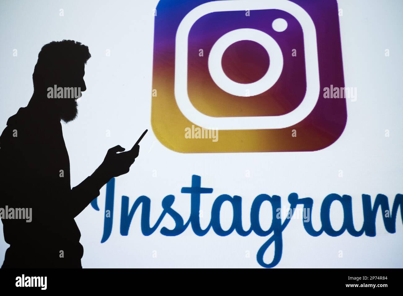 instagram social network photo sharing online Stock Photo - Alamy