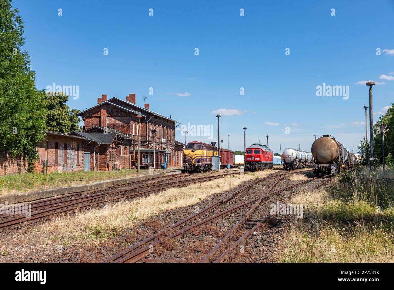Deutsche bahn gleise hi-res stock photography and images - Alamy
