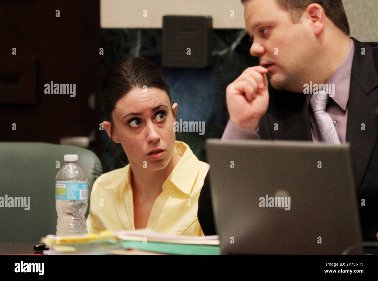 Casey Anthony talks with her attorney Will Slabaugh towards the end of ...
