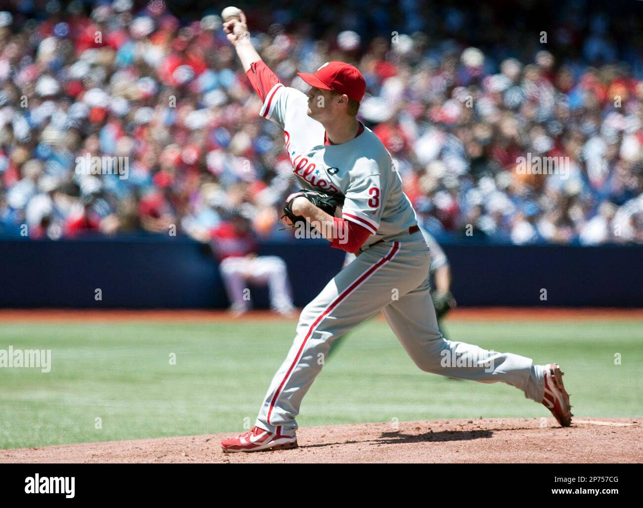 Philadelphia Phillies starting pitcher Kyle Kendrick throws against the ...