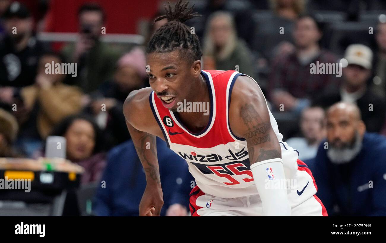 Washington Wizards guard Delon Wright plays during the first half of an ...