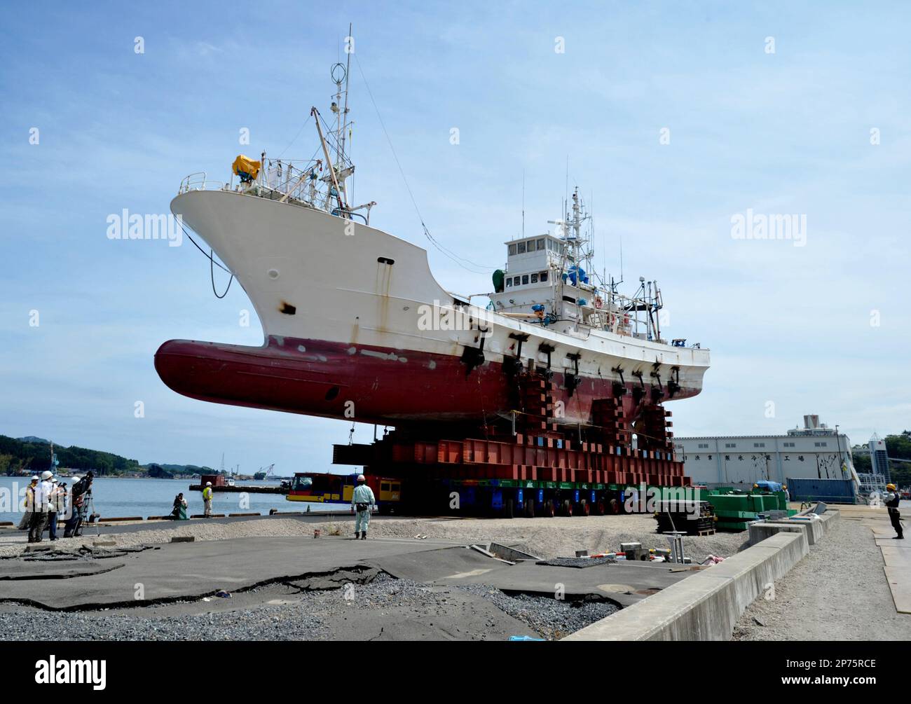 A large saury fishing boat Daiichi Akanemaru, washed ashore by the ...