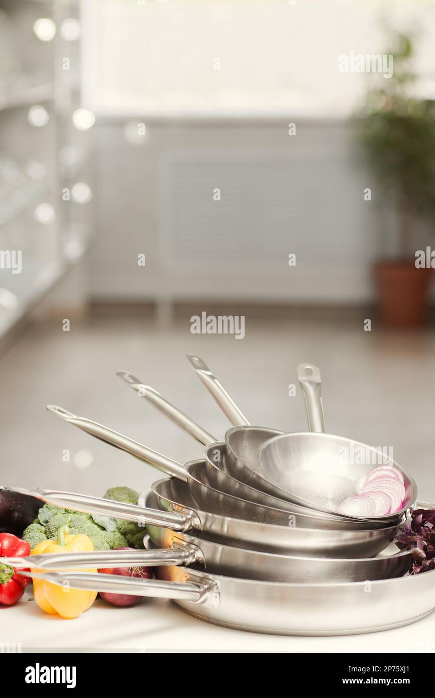 kitchen utensils shop advertisement cooking Stock Photo - Alamy