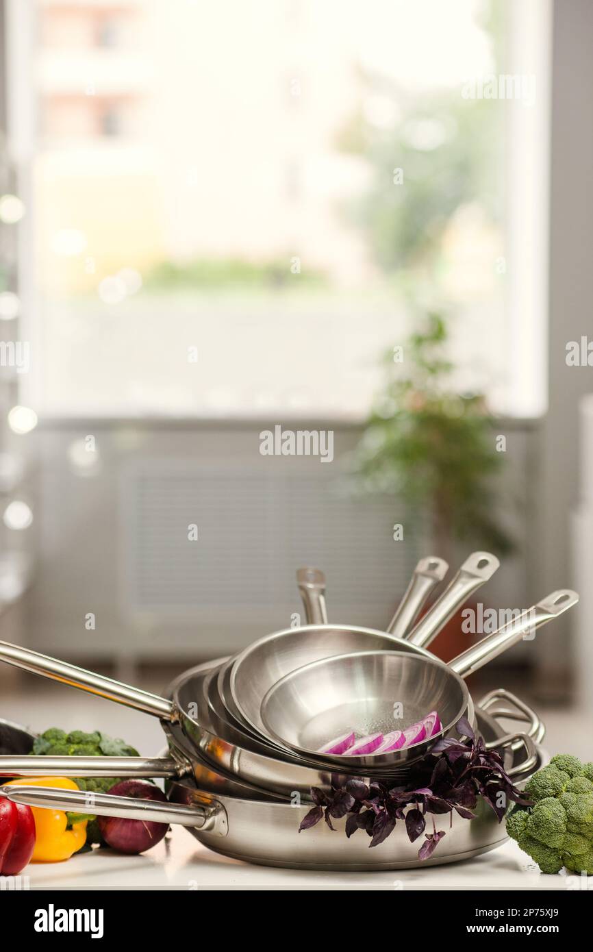 Kitchenware advertisement hi-res stock photography and images - Alamy