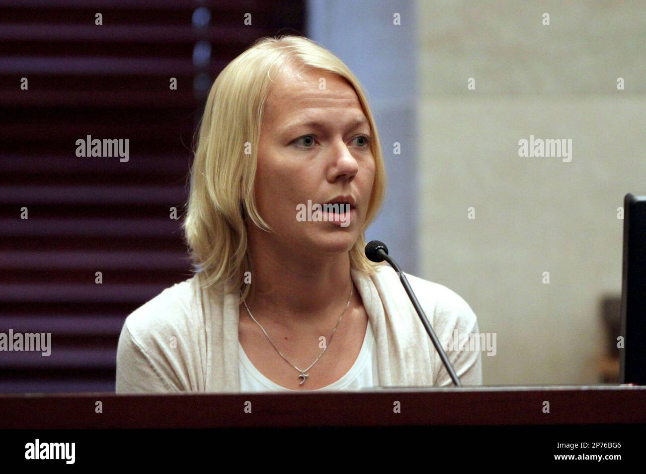 Amy Huizenga, a friend of Casey Anthony, testifies in the murder trial ...