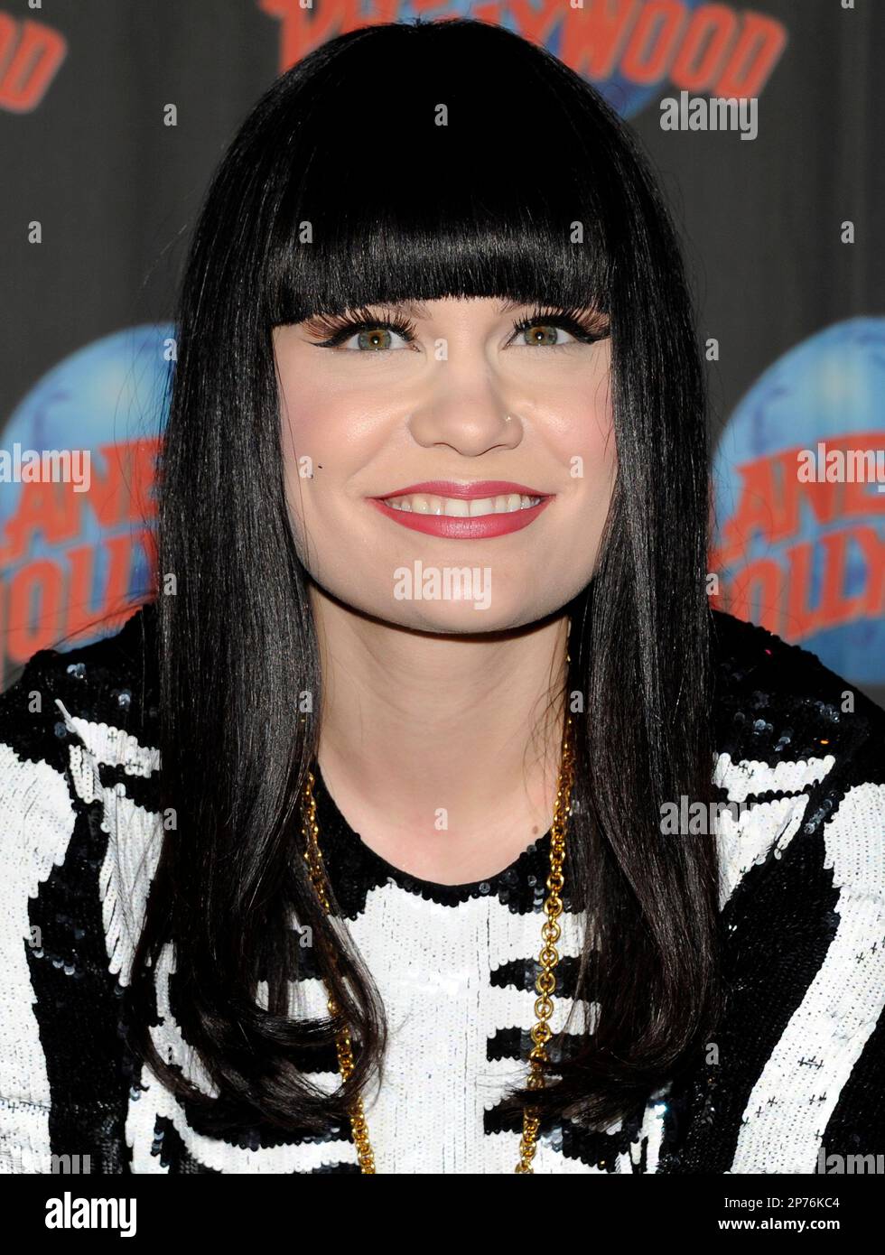 British singer Jessie J makes an appearance at Planet Hollywood Times ...