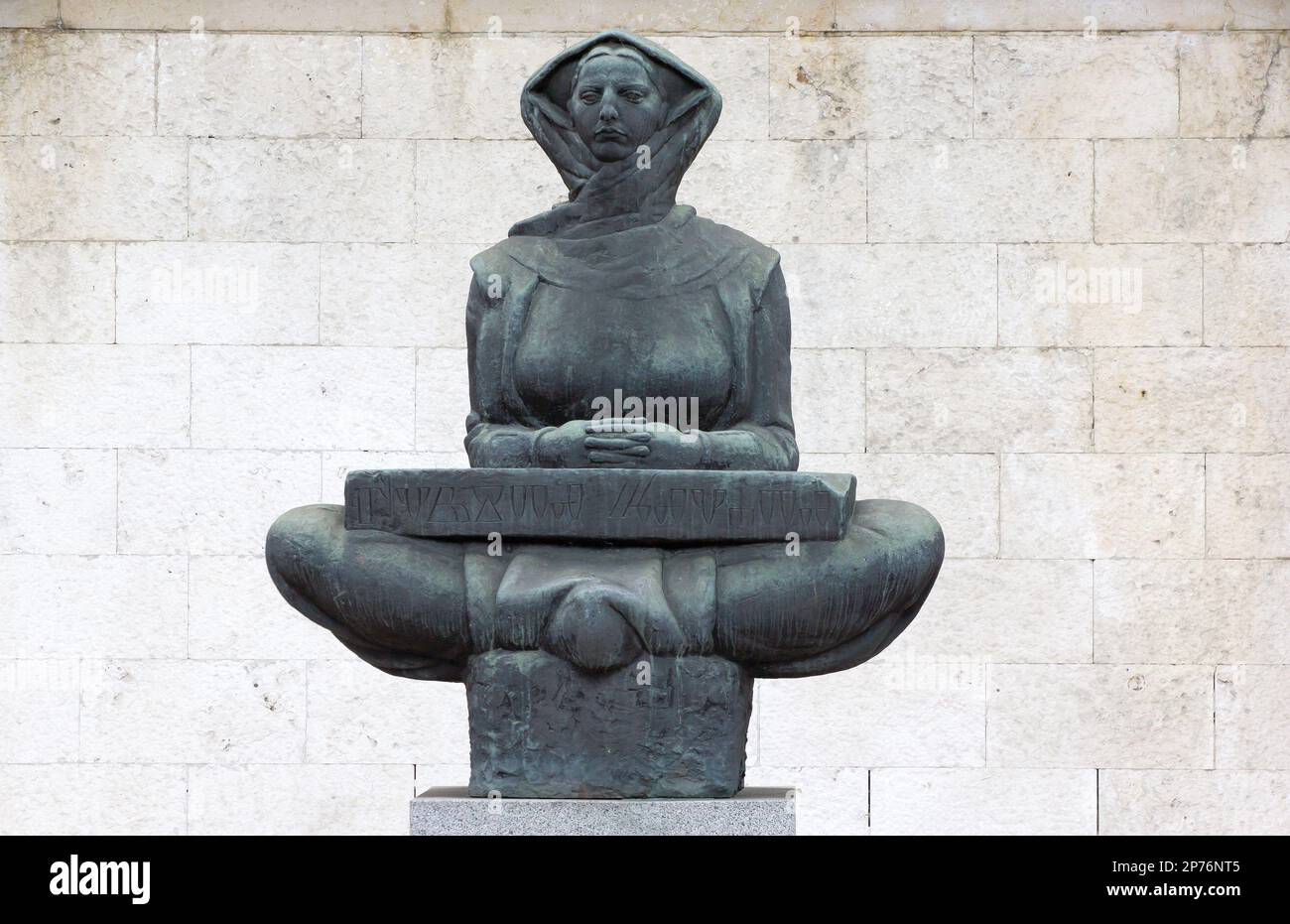 Sculpture by ivan mestrovic hi-res stock photography and images - Alamy