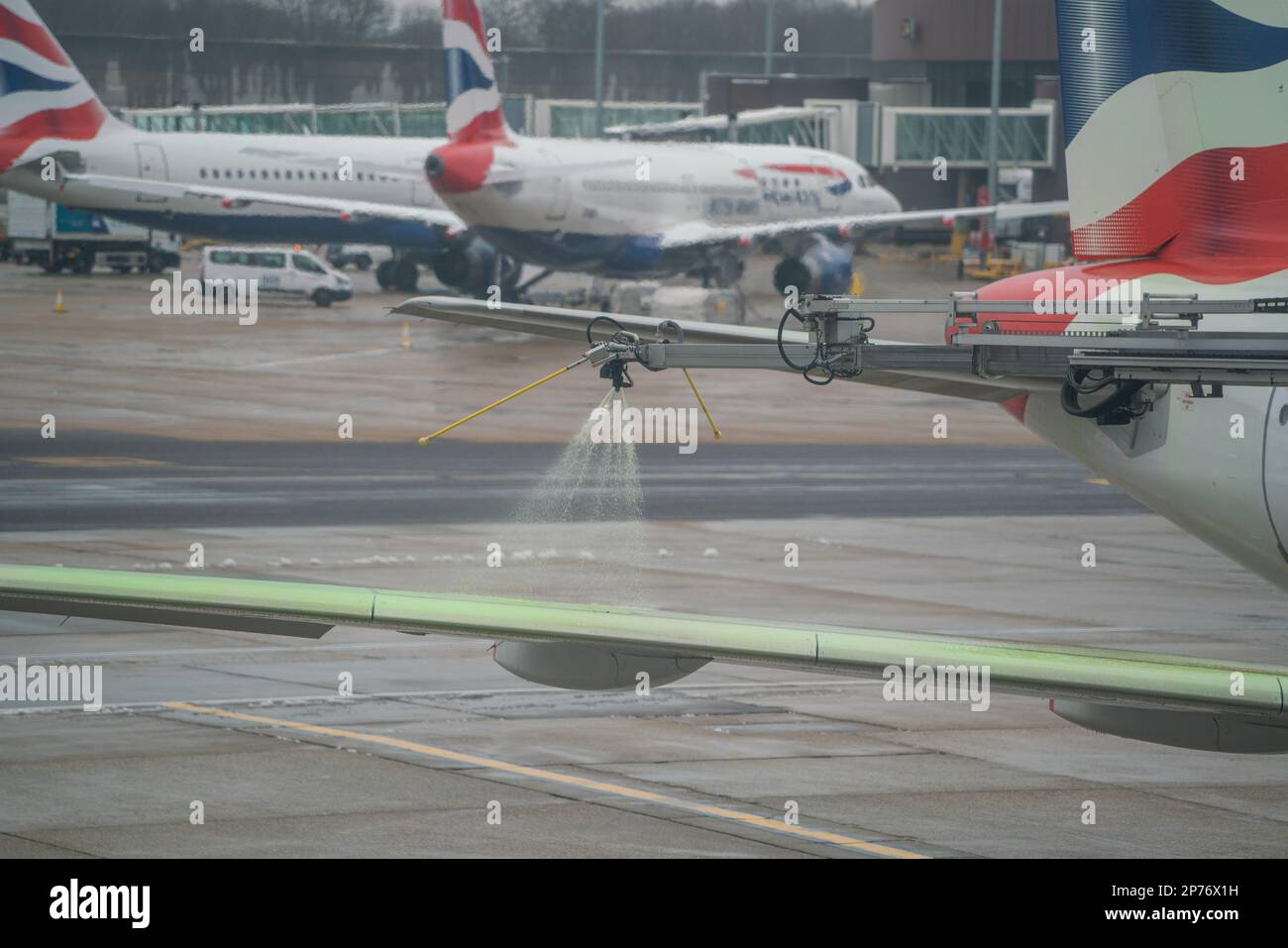 London, UK. 8 March 2023. The wings of a British Airways aircraft is ...