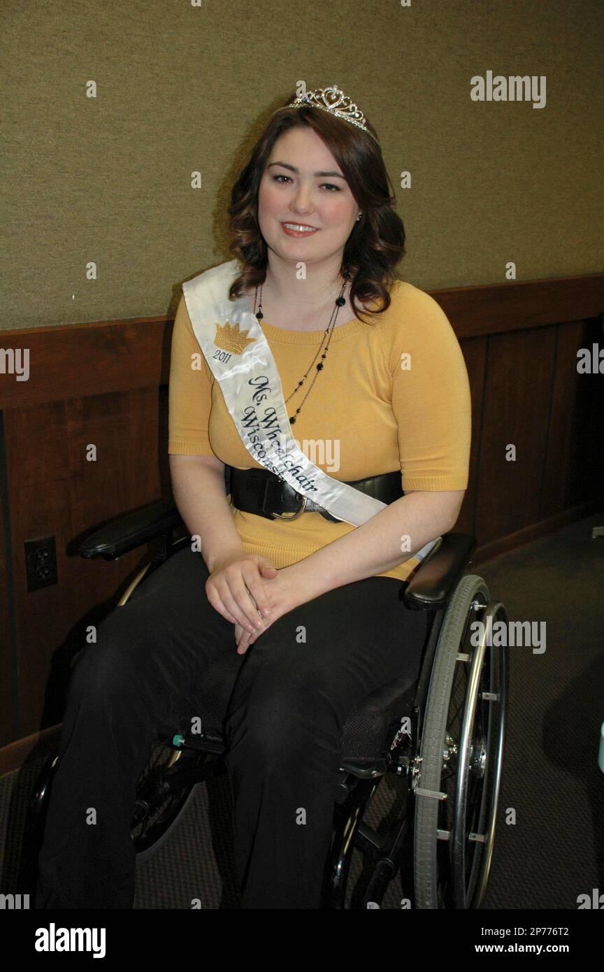 ** ADVANCE FOR WEEKEND EDITIONS APRIL 30-MAY 1 ** In this April 20 ...