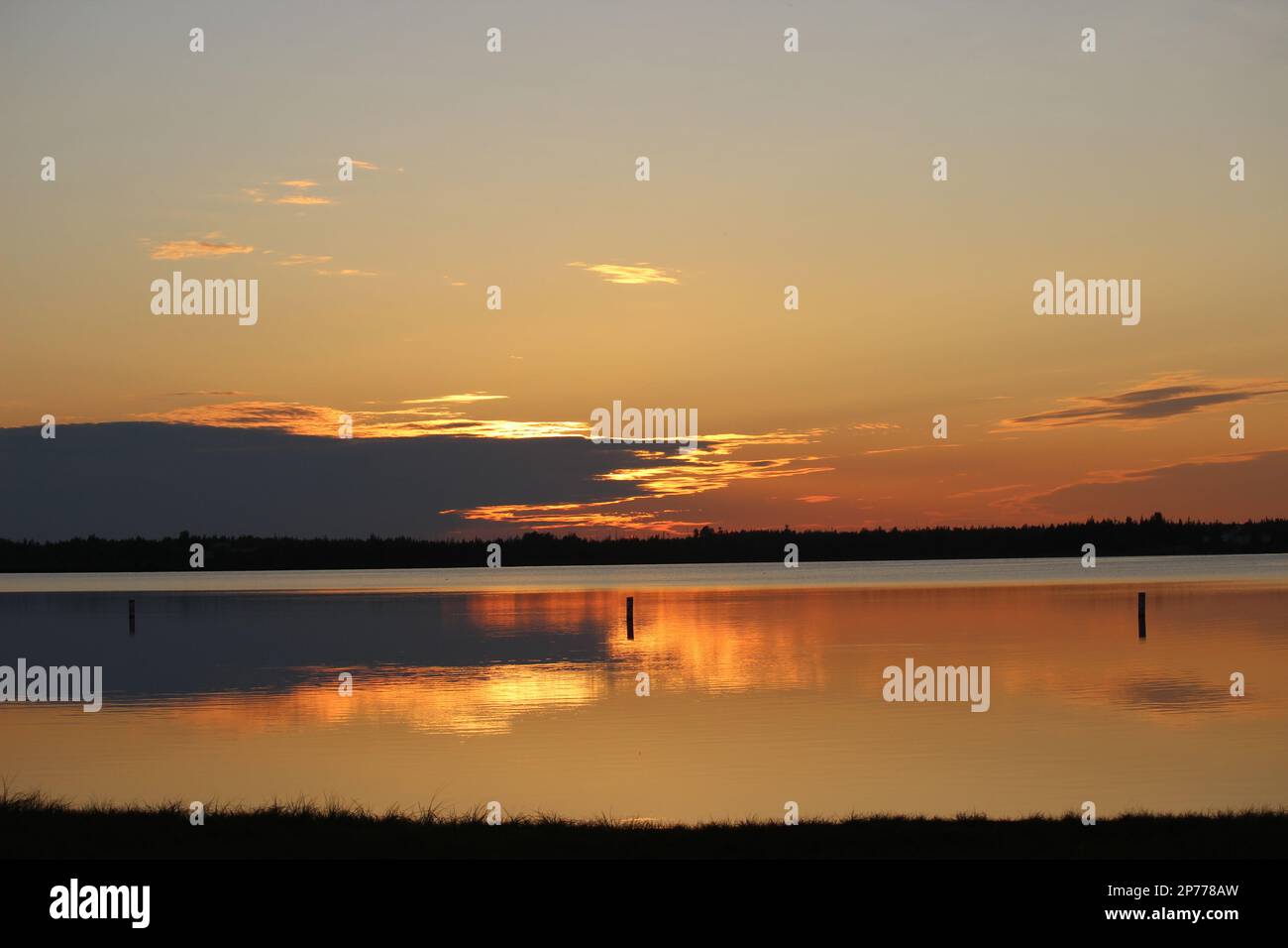 Alaska summer sunset hi-res stock photography and images - Alamy