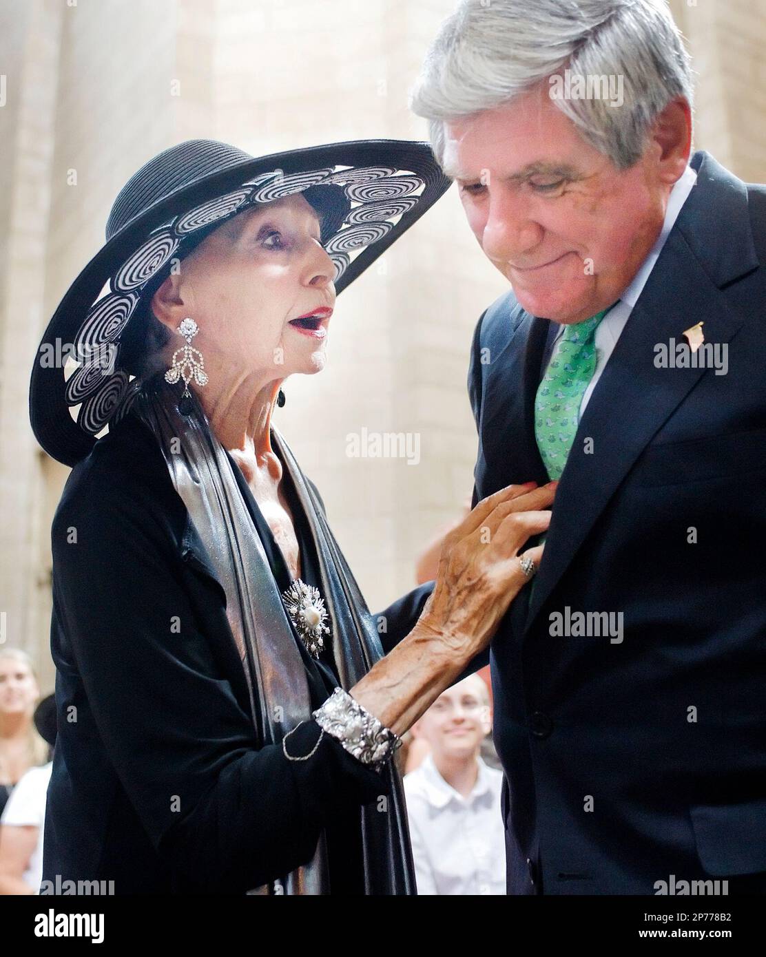 FIlE - In this Aug. 10, 2010 photo, Sally Gordon talks with Sen. Ben ...