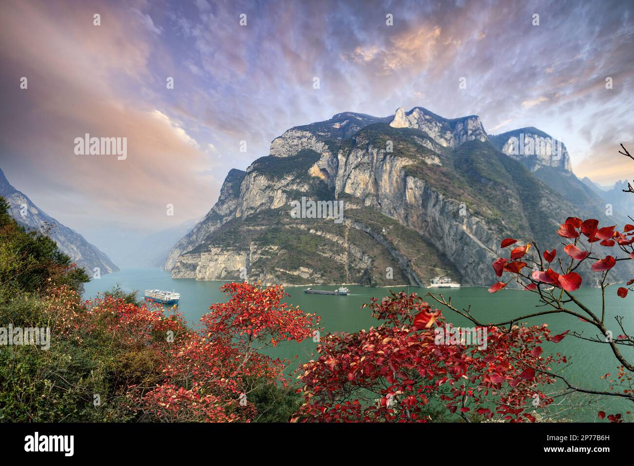 Chongqing Yangtze river three gorges nature reserve - wu gorge scenery ...