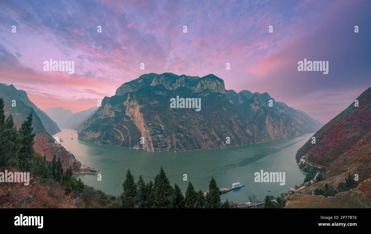 Chongqing Yangtze river three gorges nature reserve - wu gorge scenery ...