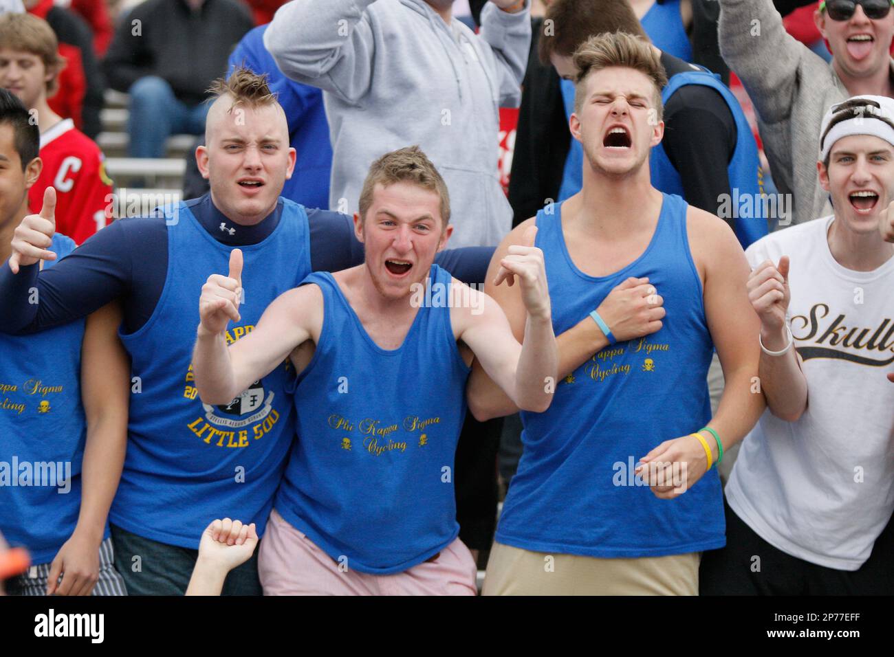 April 16, 2011: Little 500 fans during the Men's Little 500 bicycle ...