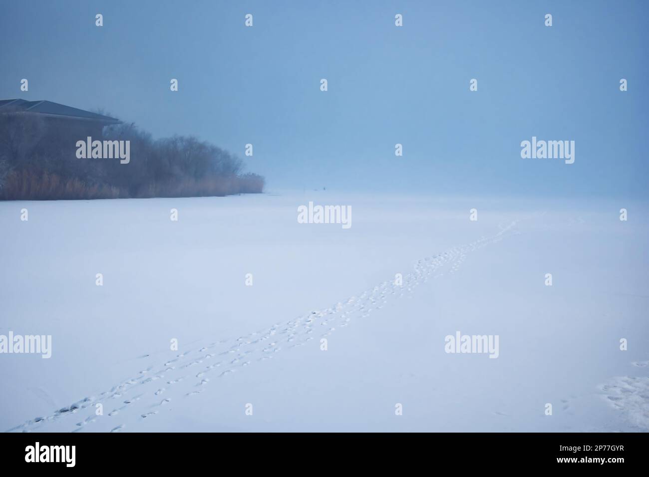 Foot prints on snow hi-res stock photography and images - Alamy