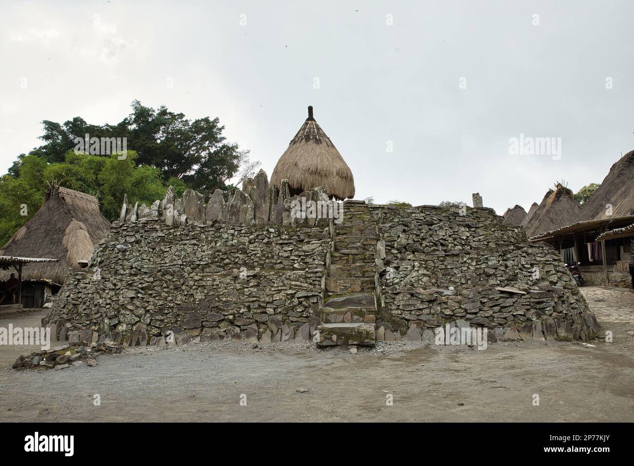 Cone shaped huts hi-res stock photography and images - Alamy