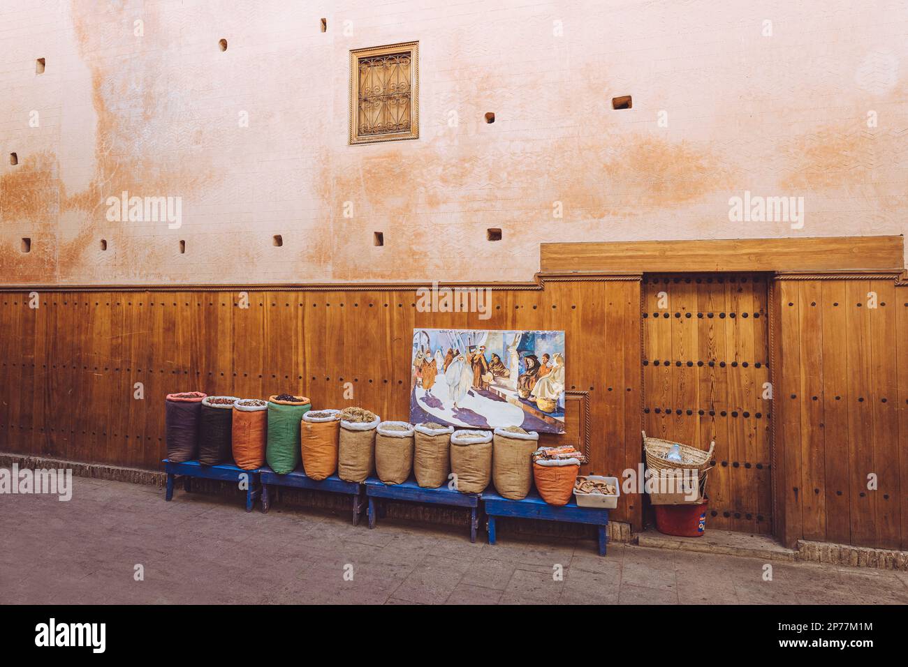 Travel images of Morocco, Marrakesh and Casablanca. Includes images of ...