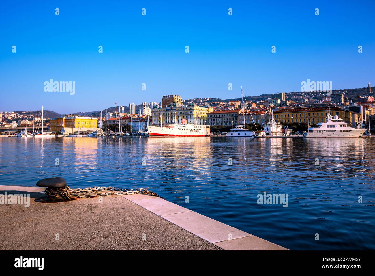 CROATIA : SUNRISE AT RIJEKA HARBOR Stock Photo - Alamy