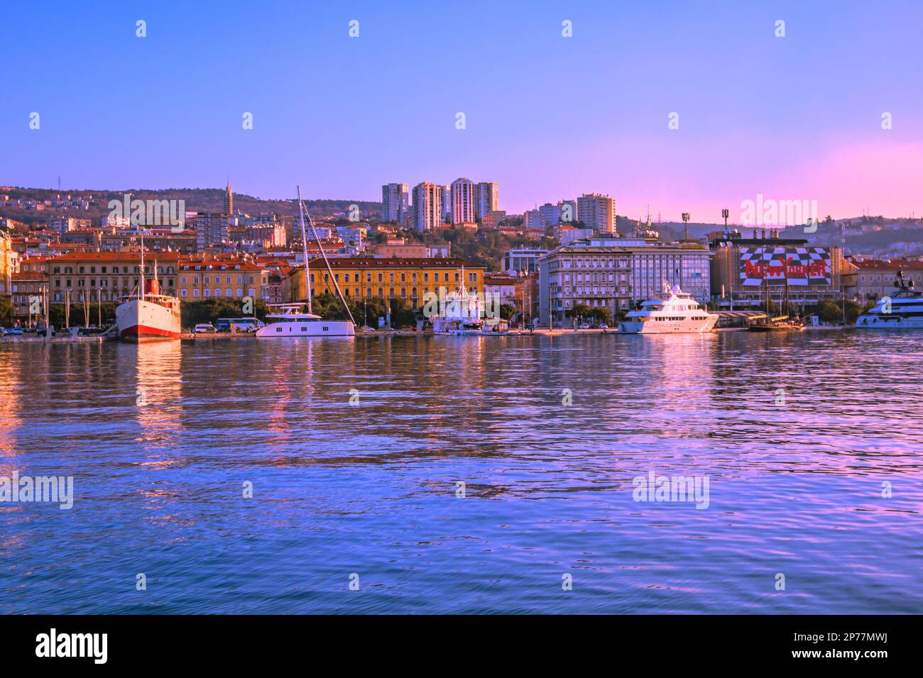 CROATIA : SUNRISE AT RIJEKA HARBOR Stock Photo - Alamy
