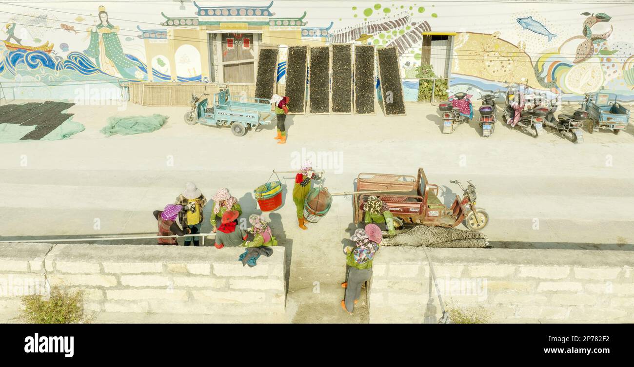 Laver base hi-res stock photography and images - Alamy