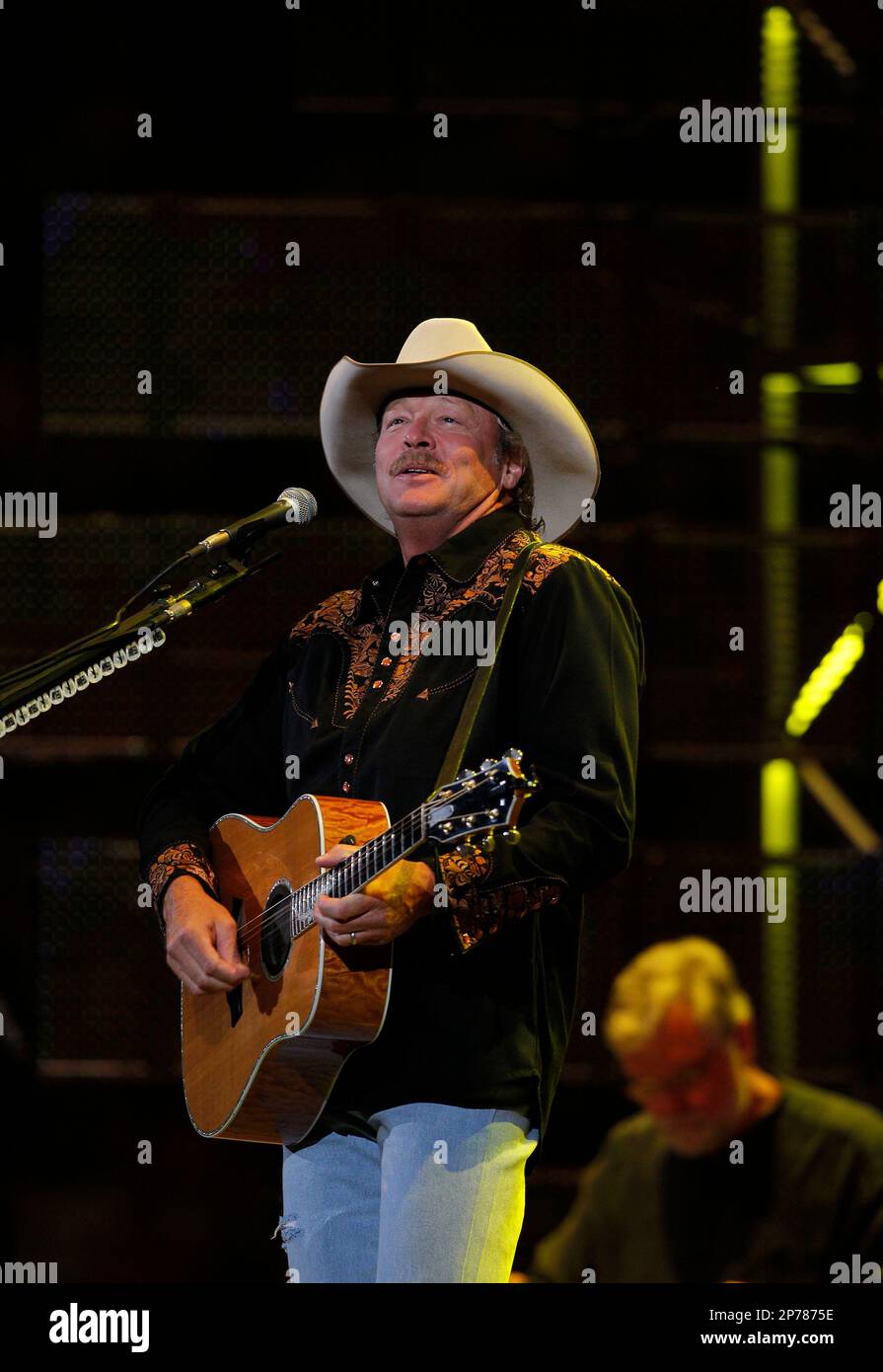 Alan Jackson performs before a sold-out crowd during the 2011 Houston ...