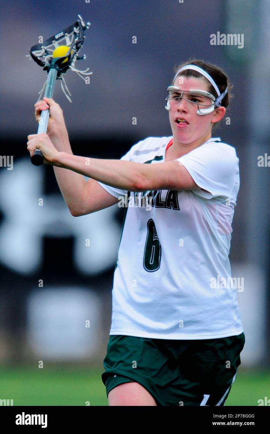 March 11, 2011 : Loyola's Grace Gavin (6) during action between the ...