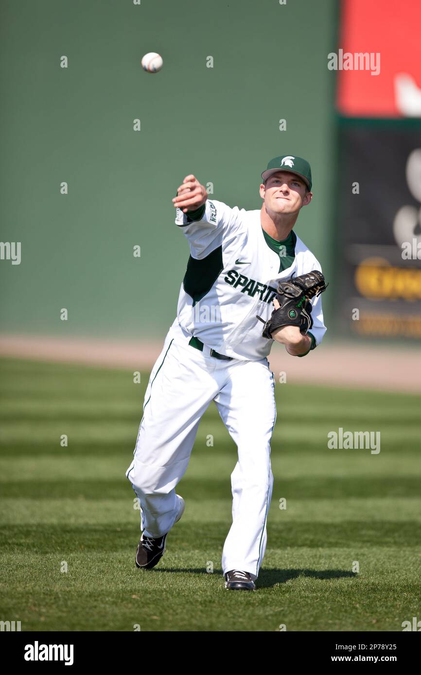 February 27, 2011: Michigan State's Andrew Waszak (5) warming up before ...
