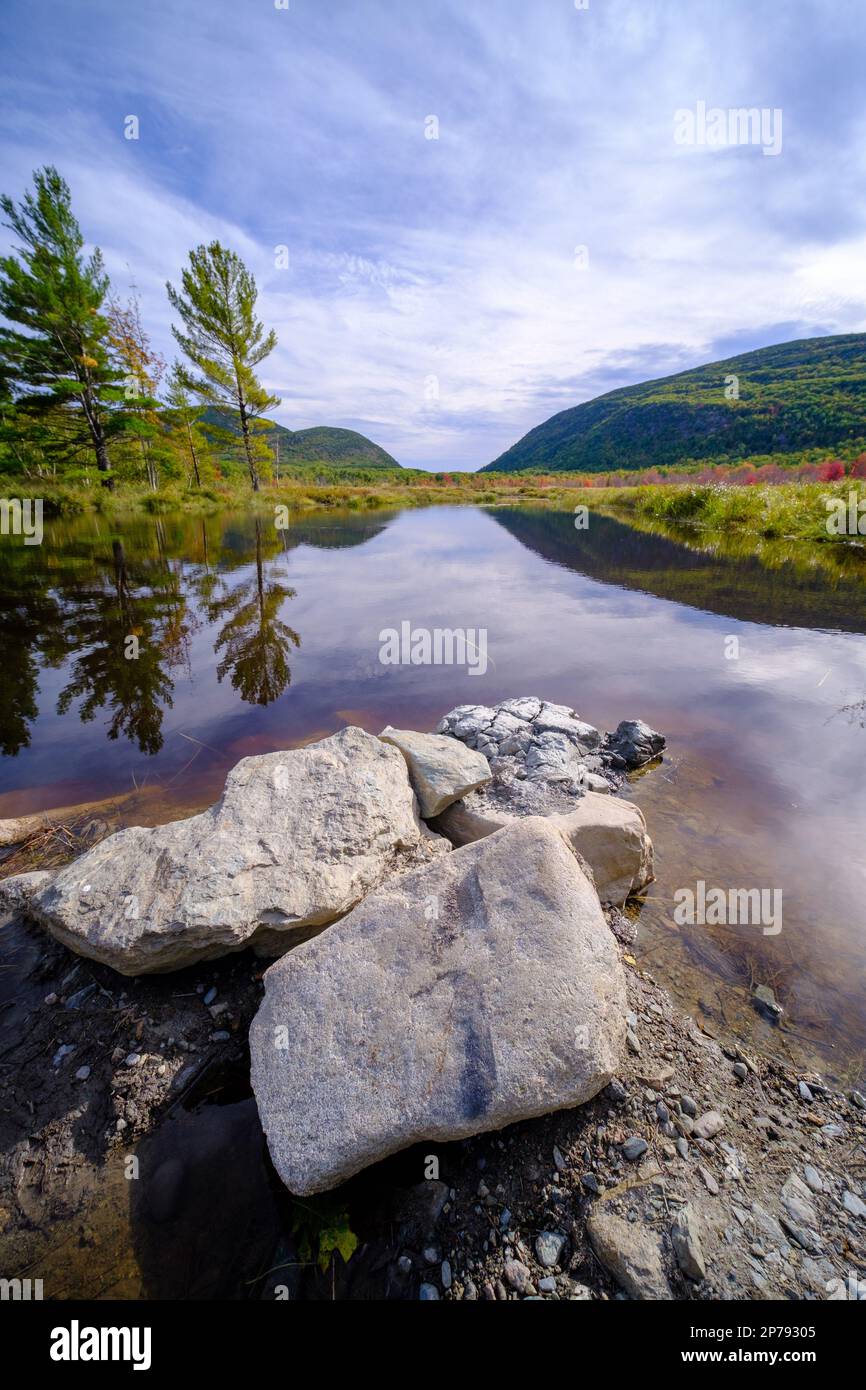 Bear pond maine hi-res stock photography and images - Alamy