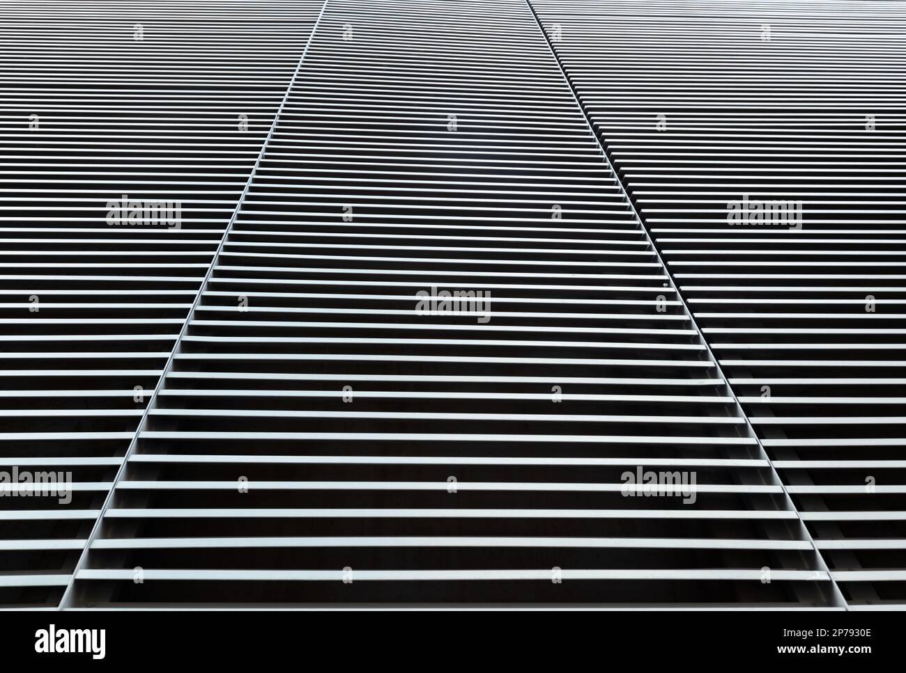 Parallel lines going into perspective close up Stock Photo - Alamy