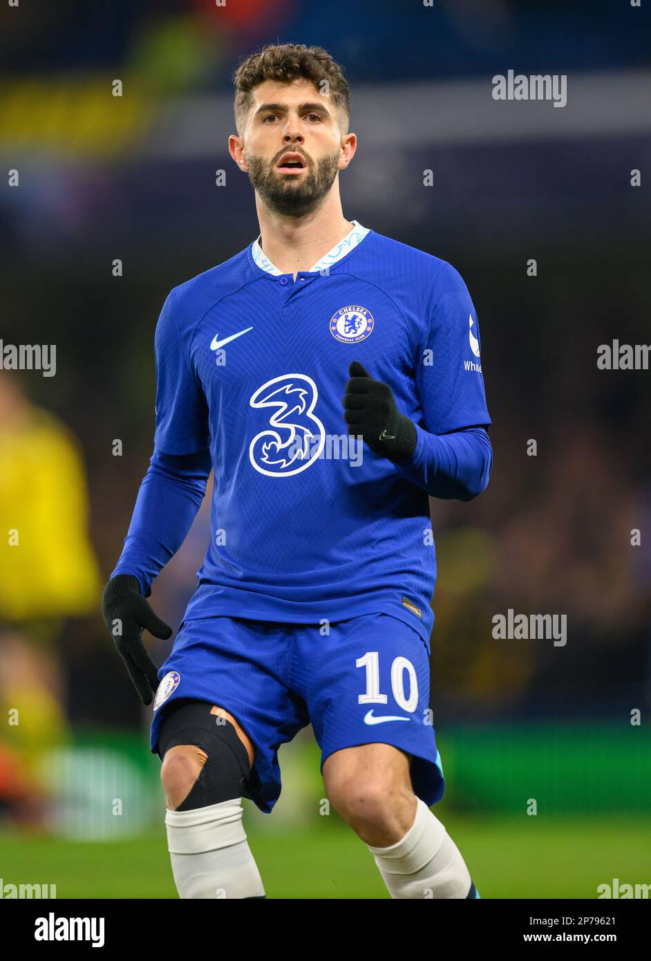 Chelsea v borussia dortmund hi-res stock photography and images - Alamy