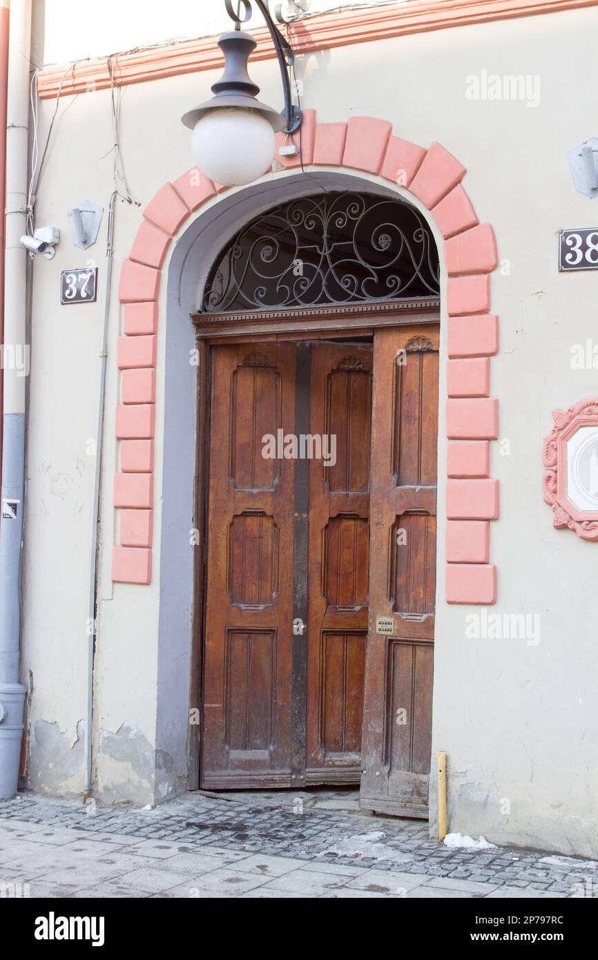 Medieval courtyard gates in hi-res stock photography and images - Alamy
